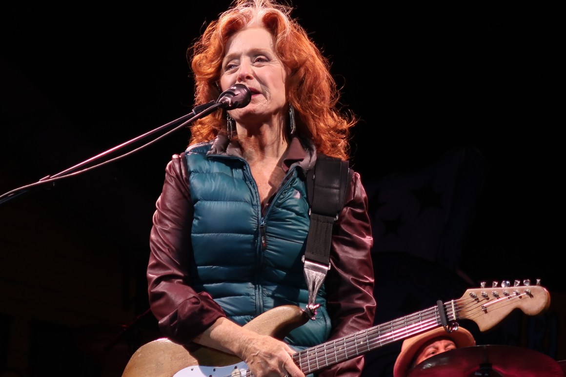 Bonnie Raitt Self Produces New Single "Made Up Mind" | Great Oldies